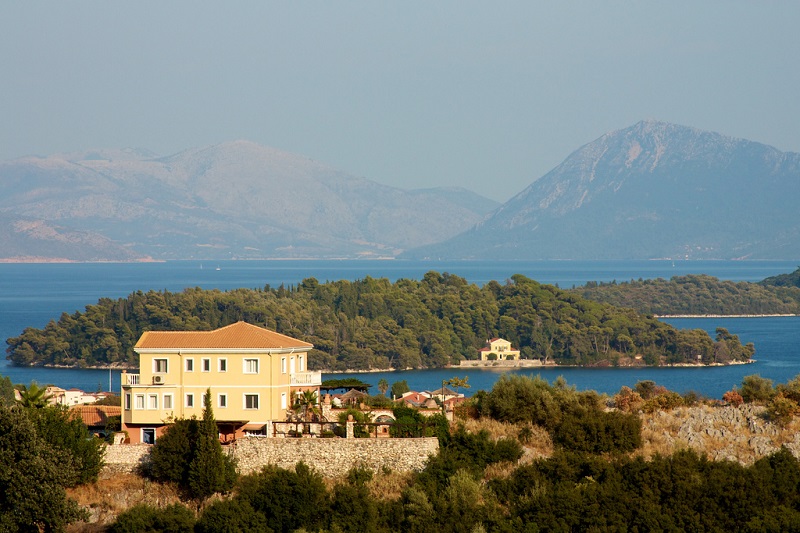 Villa Octavius - the ultimate Greek luxury villa